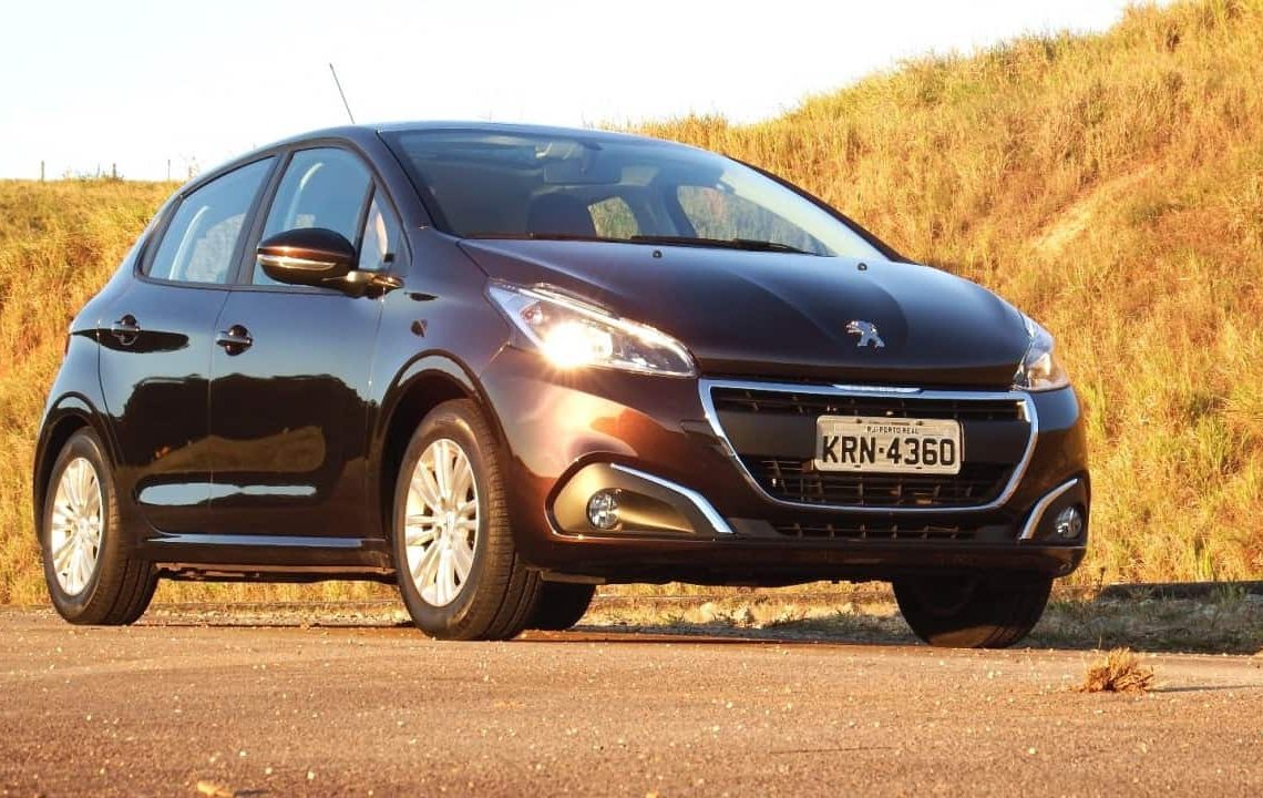 PEUGEOT 208 ALLURE 1,2 PURETECH – 1ª SEMANA – Autoentusiastas