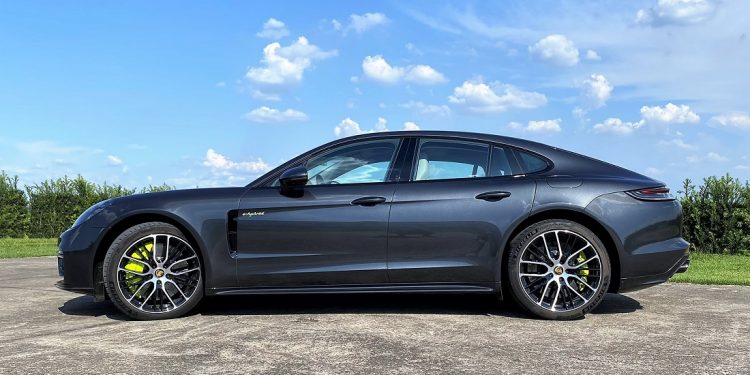 PORSCHE 718 CAYMAN COMEÇA A SER PRODUZIDO – Autoentusiastas