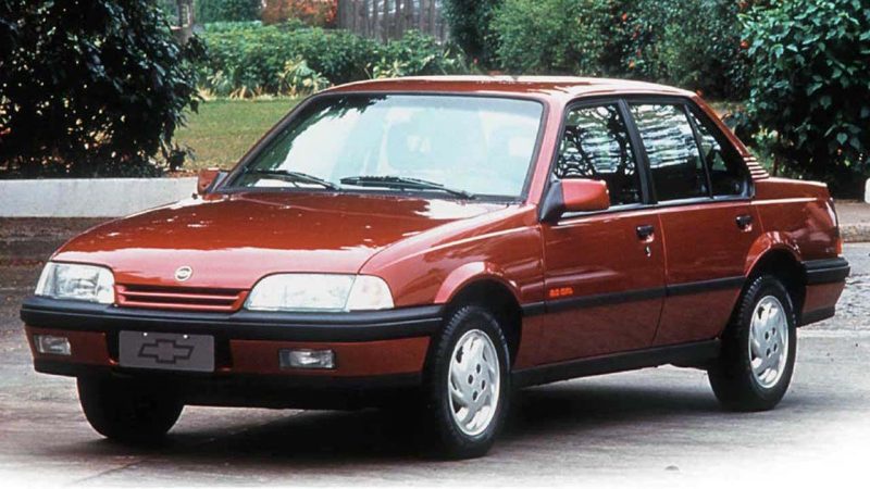 CHEVROLET MONZA, 40 ANOS: RELEMBRE ESSE SUCESSO – Autoentusiastas