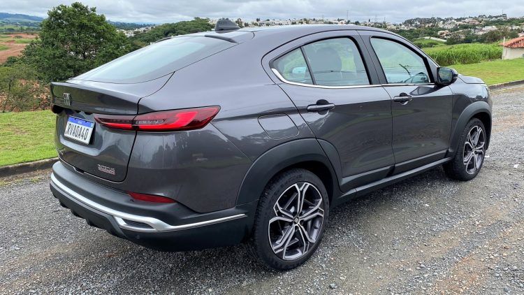 FIAT FASTBACK IMPETUS, O EQUILÍBRIO EM MOVIMENTO (COM VÍDEO ...