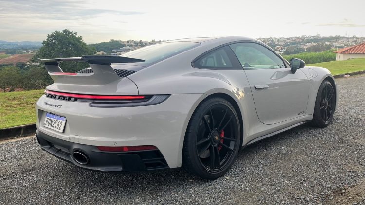 PORSCHE 911 CARRERA GTS, UMA CONSTANTE EVOLUÇÃO (COM VÍDEO ...