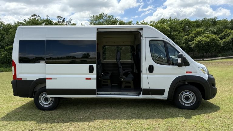 RELATO: UMA VIAGEM A BORDO DO FIAT DUCATO MINIBUS COMFORT DE 19 LUGARES ...