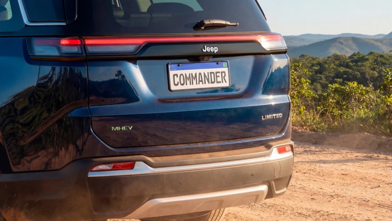 JEEP COMMANDER RECEBE TECNOLOGIA MHEV, BLACKHAWK TORNA-SE FLEXÍVEL EM ...
